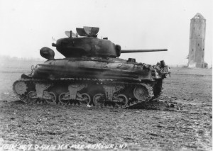 The Sherman M4A1 76W: This first 76 Sherman into Combat in US Hands ...