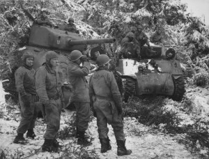 The Sherman M4A1 76W: This first 76 Sherman into Combat in US Hands ...